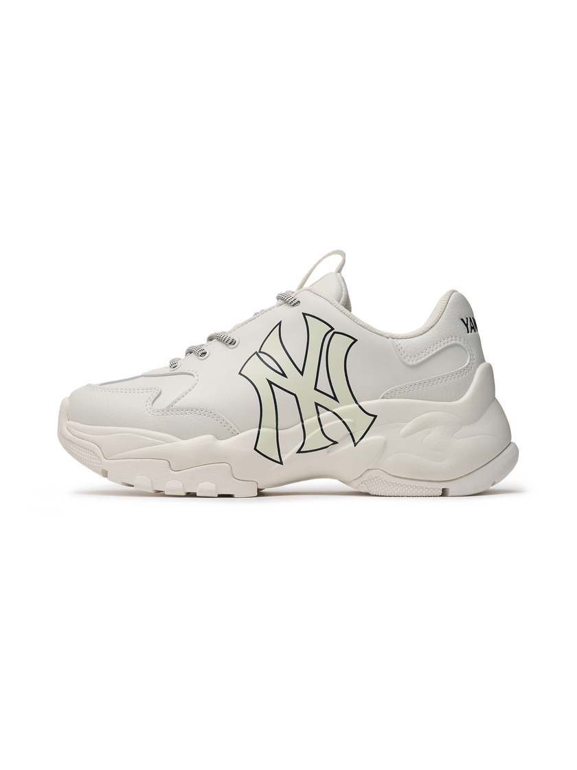 Shoes | MLB Global